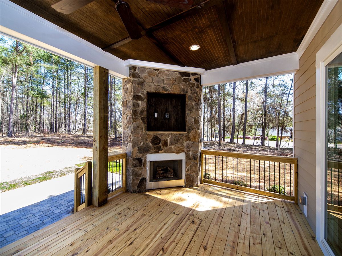 Home Designs For Wooded Lots