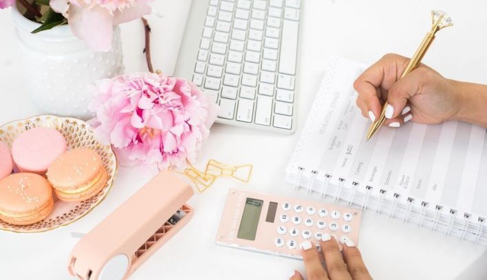 Do You Pay A Wedding Planner Upfront 