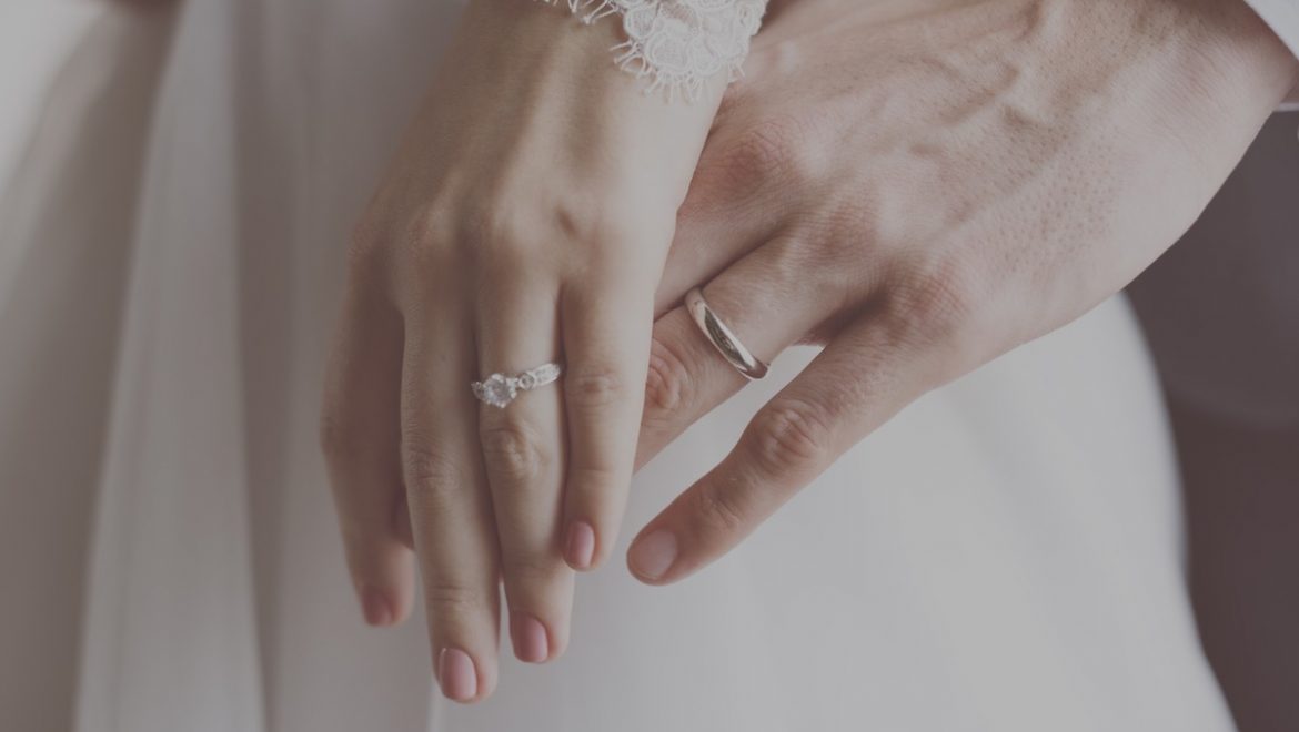 Do You Wear Engagement Ring On Wedding Day