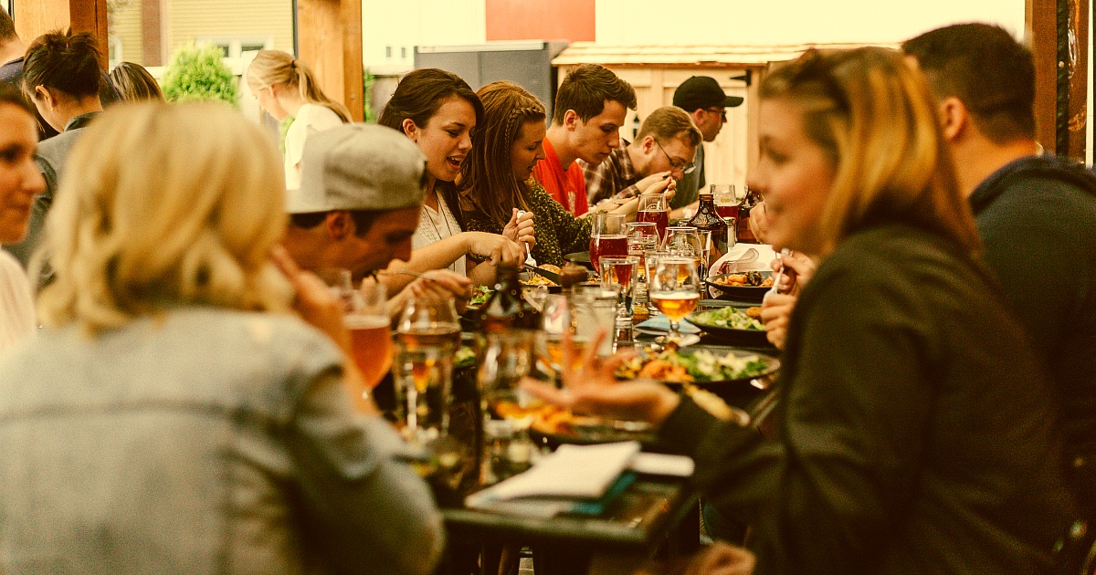 How do you attract attendees to an event?