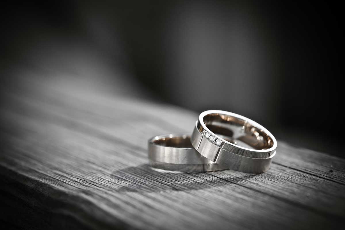 How much does a promise ring cost?